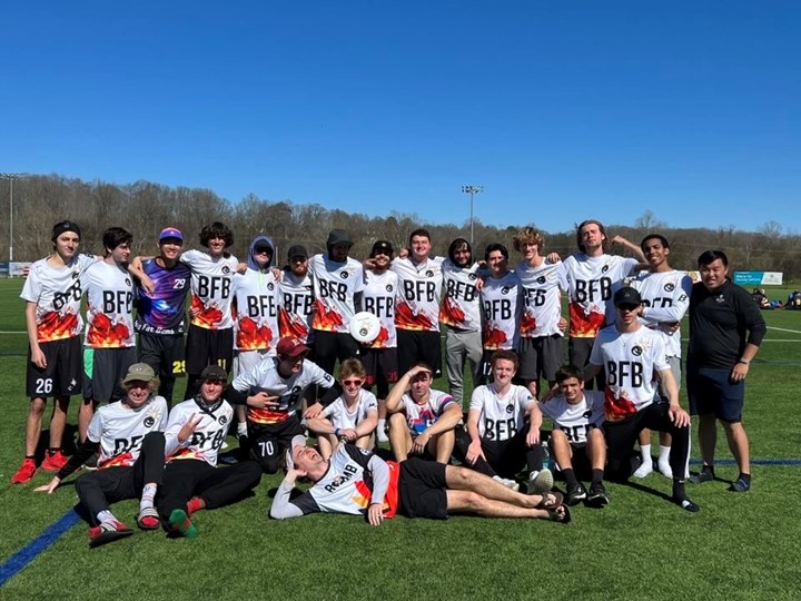 Support Elon Men's Ultimate Frisbee Club Sports With Tyler Strenk on ...