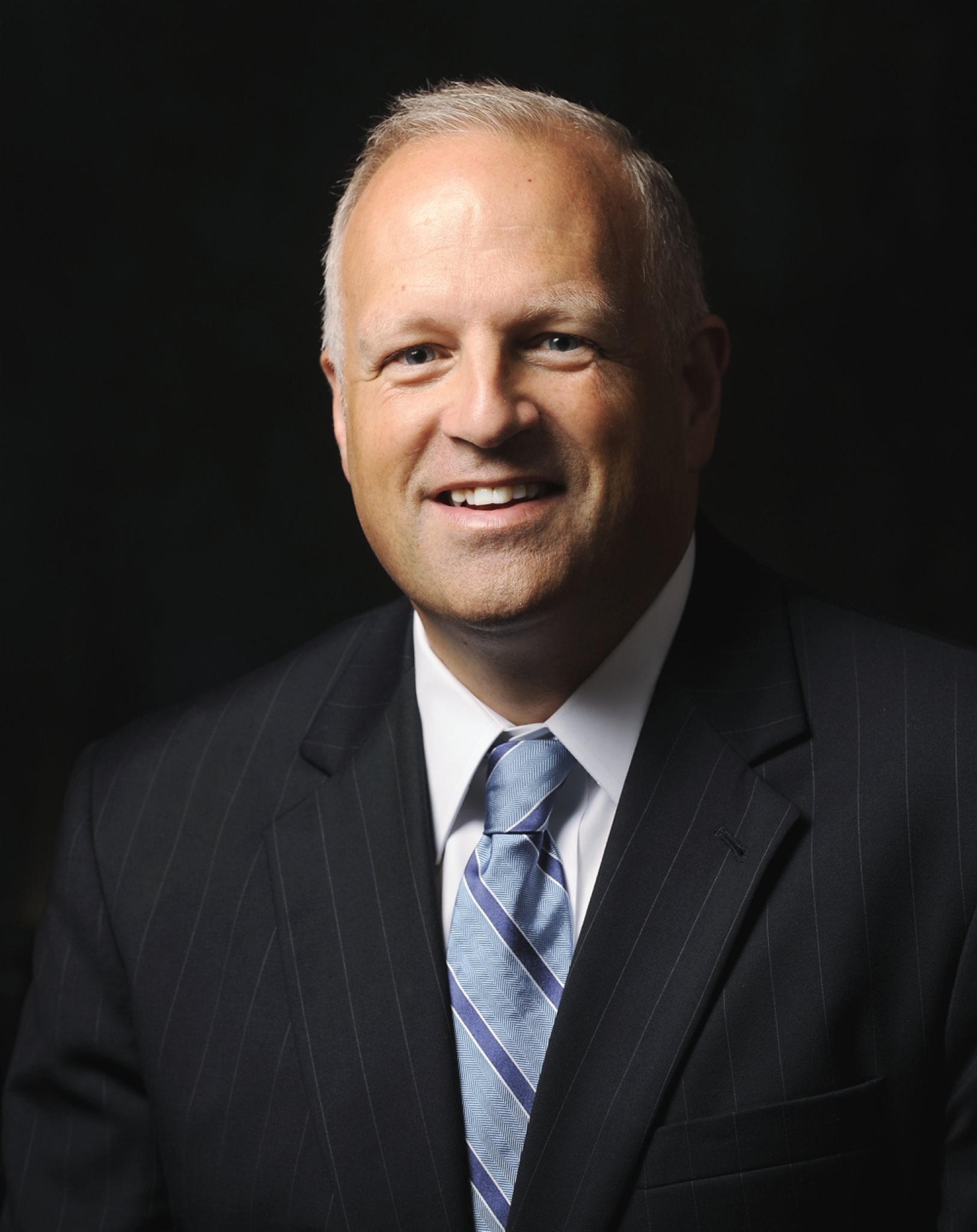 Summer 09: Still Soaring – President Leo M. Lambert celebrates 10 years ...