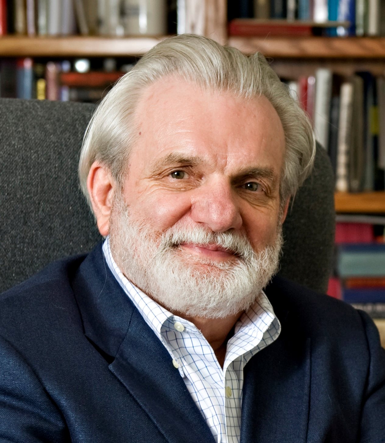 David Crowe presents on international humanitarian law at Columbia ...