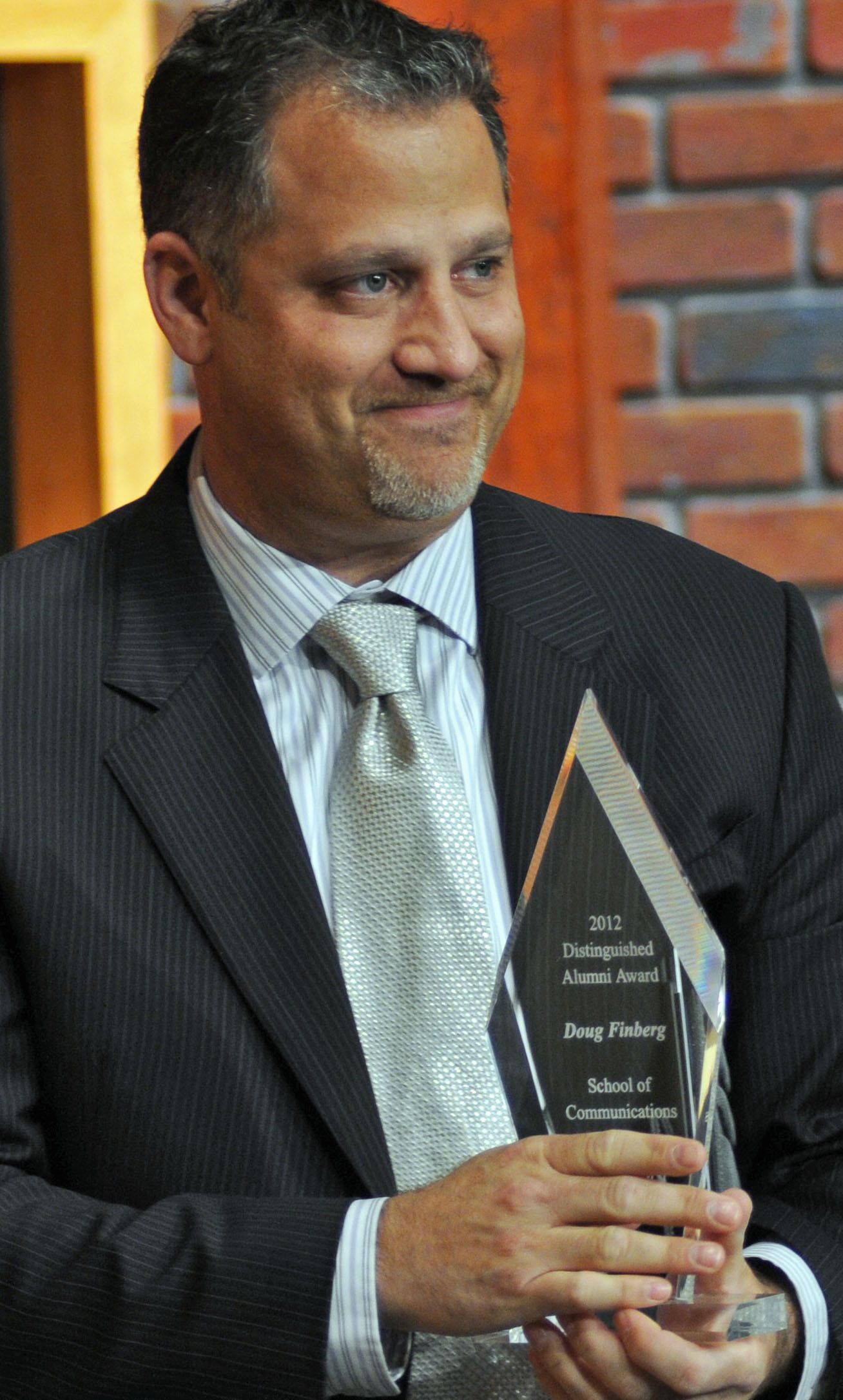 Doug Finberg '94 receives Distinguished Alumni Award from School of ...