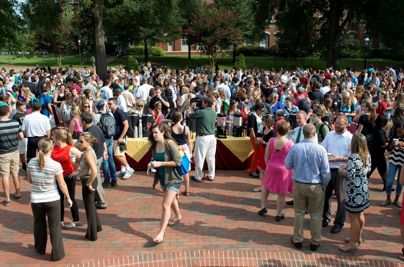 Elon tradition returns with coffee and community | Today at Elon | Elon ...