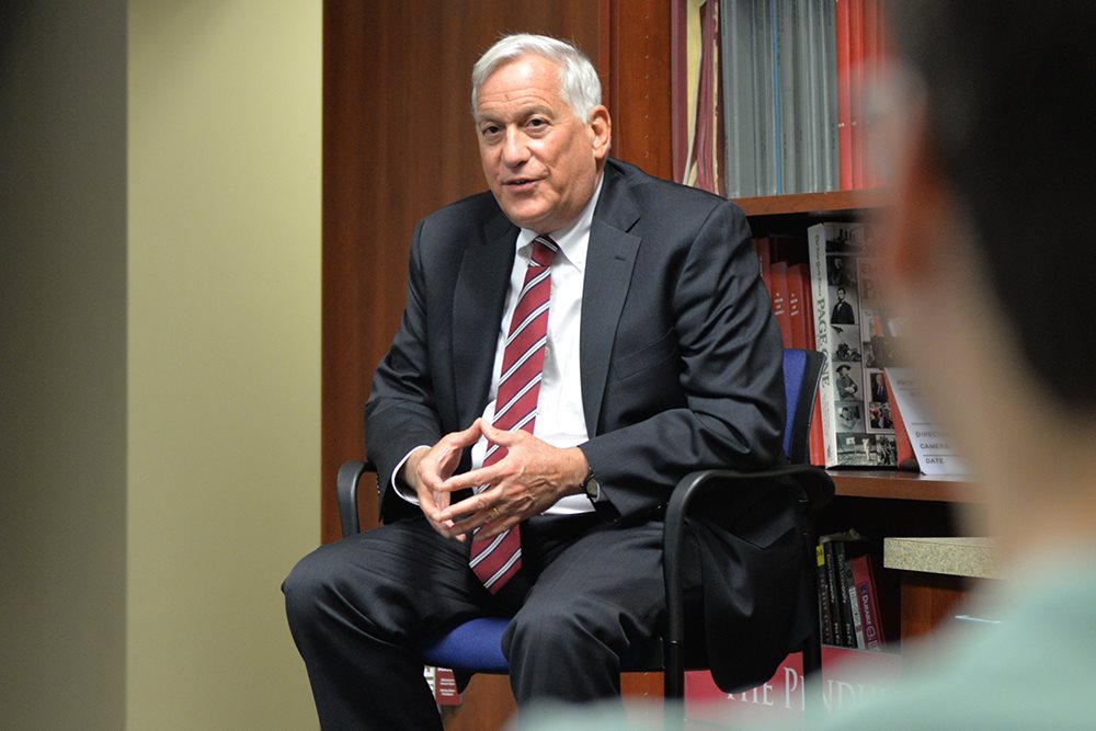 Walter Isaacson visits with student media organizations | Today at Elon ...