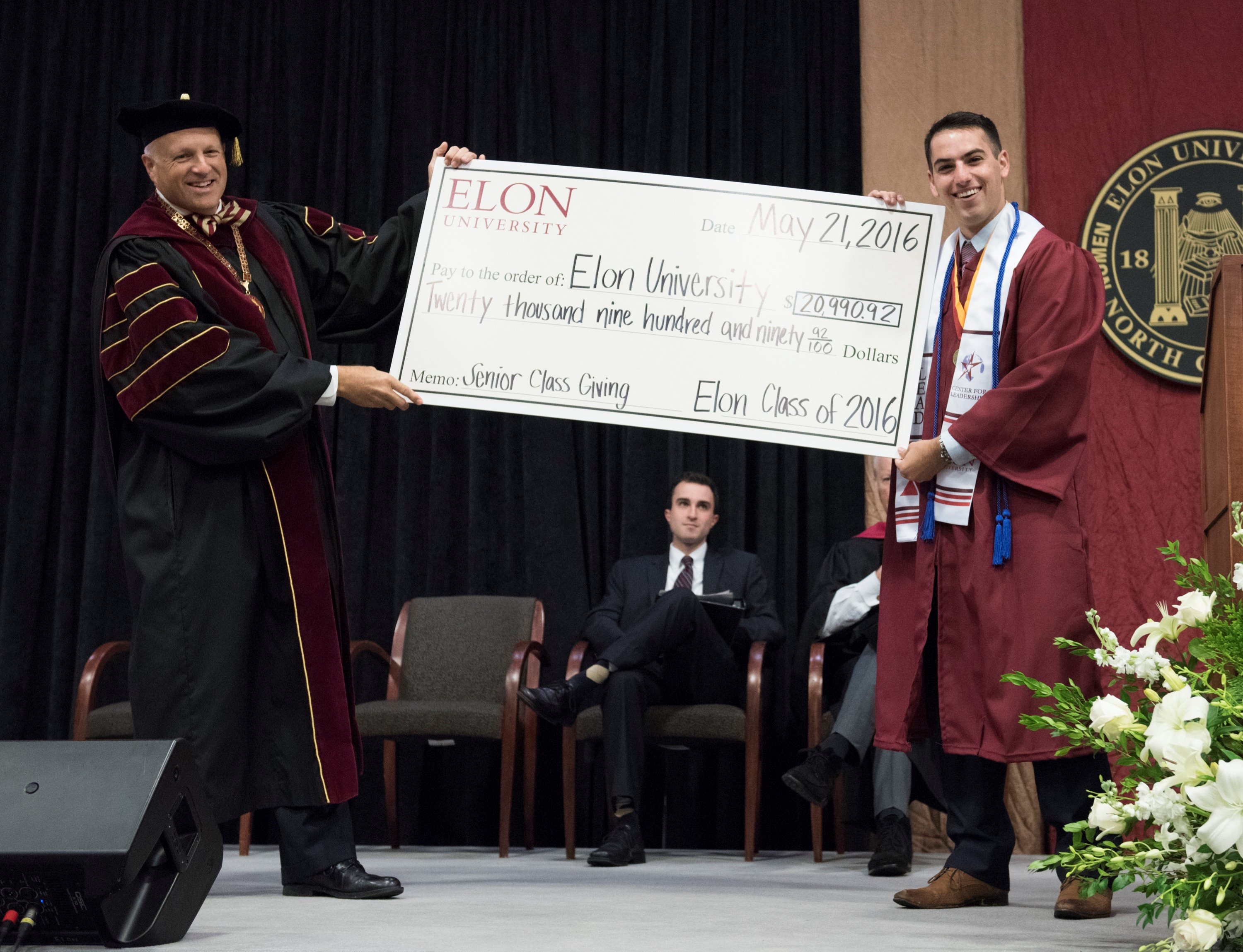 Senior class sets new giving record | Today at Elon | Elon University