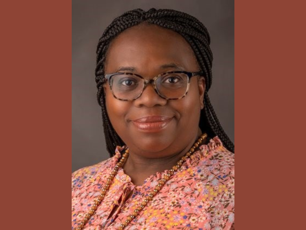 Lisa Leeke's Instagram, Twitter & Facebook on IDCrawl