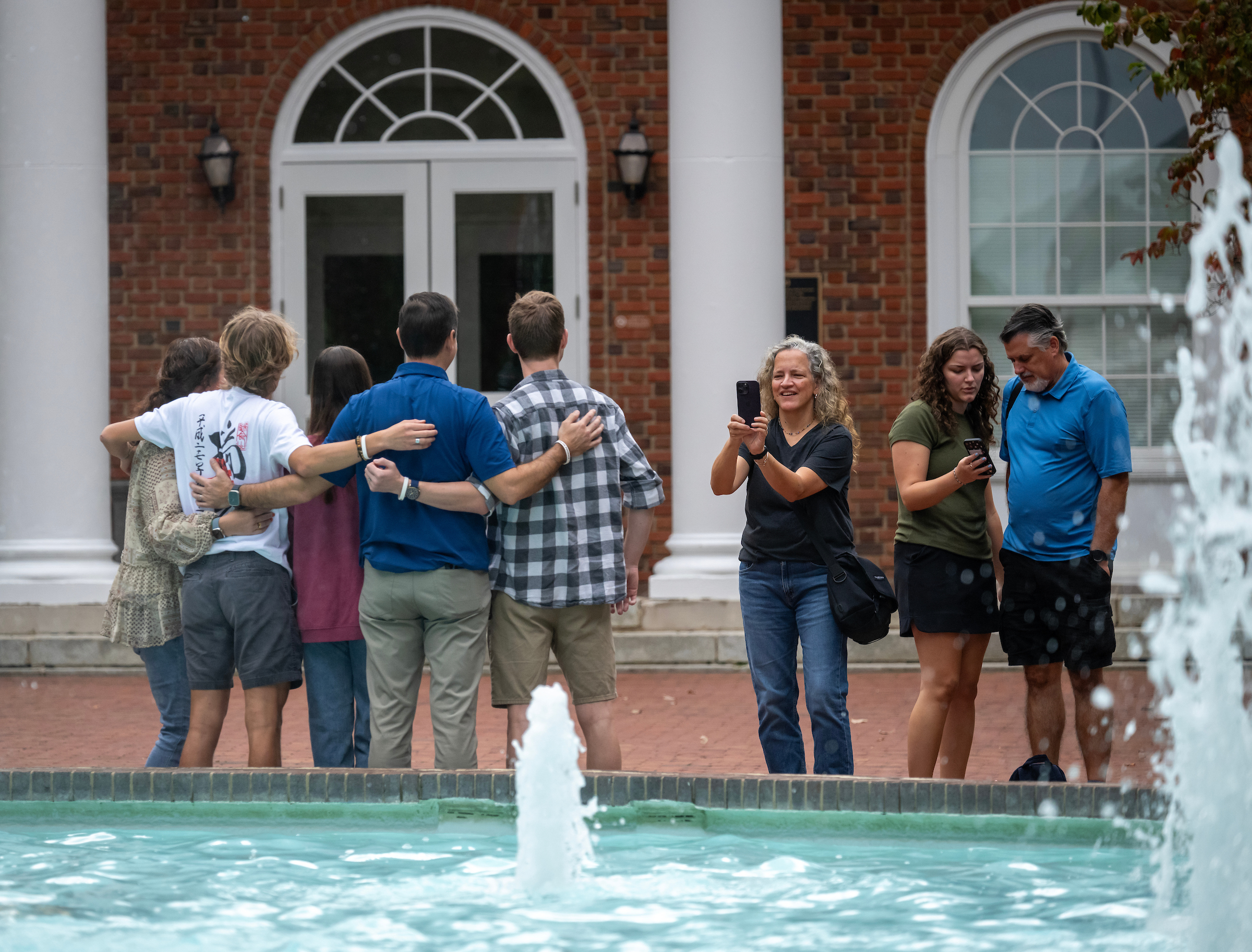 Elon to welcome parents and family members to campus for Family Weekend ...